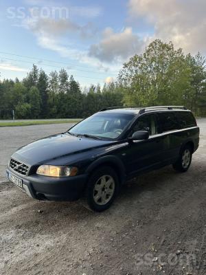 Zils Volvo XC70 2006 Jēkabpils, ar dzinēja tilpumu 2.40 L un nobraukumu 328 tūkst. km par 1800 €, foto 3 vietnē AUTOMOTO.COM.LV