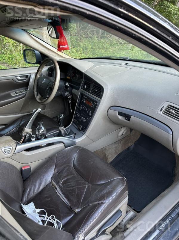 Volvo XC70 2006 Jēkabpils vietnē Zils Volvo XC70 2006 Jēkabpils, ar dzinēja tilpumu 2.40 L un nobraukumu 328 tūkst. km par 1800 €, foto 11 vietnē AUTOMOTO.COM.LV