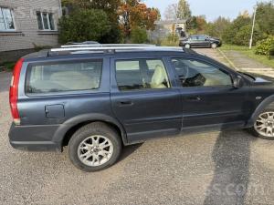 Синий Вольво ХС70 2006 в Цесис, объемом двигателя 2.40 л и пробегом 280 тыс. км за 1500 €, фото 4 на AUTOMOTO.COM.LV