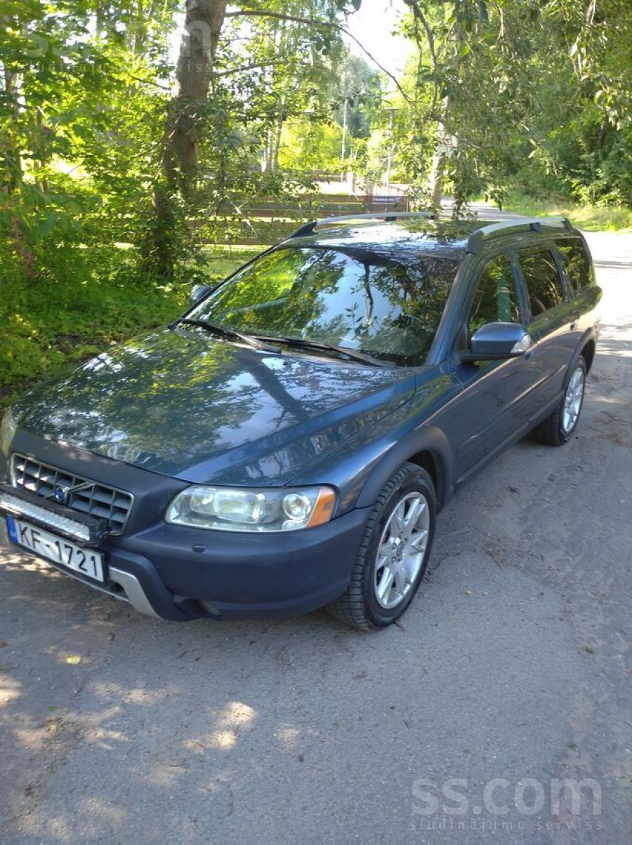 Blue Volvo XC70 2007 in Riga, with an engine capacity of 2.40 L and mileage of 414 thousand km for 3200 €, photo 5 on AUTOMOTO.COM.LV