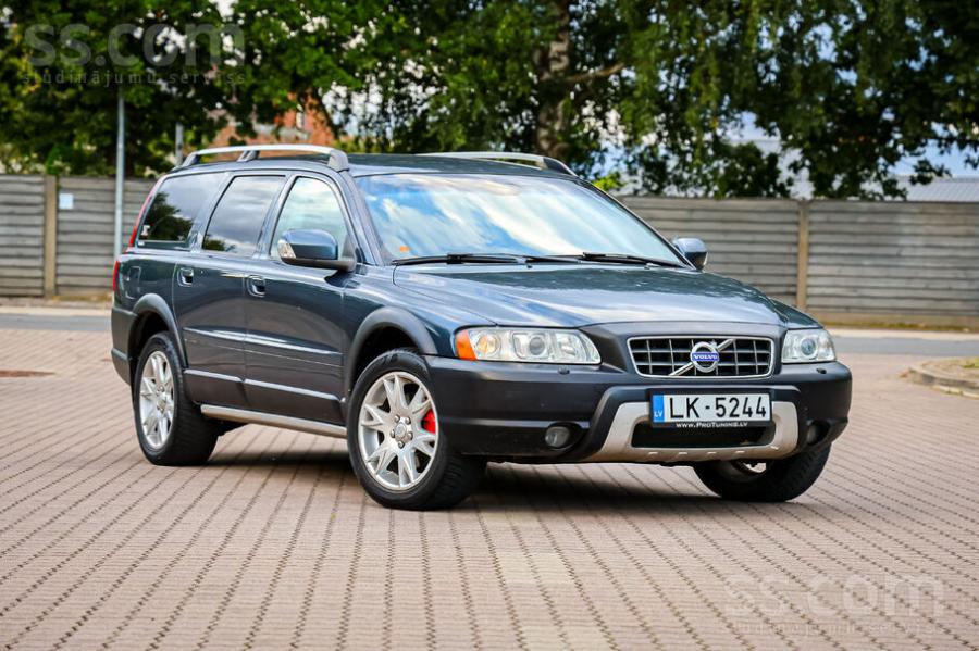 Blue Volvo XC70 2007 in Jelgava, with an engine capacity of 2.40 L and mileage of 0 thousand km for 3750 €, photo 3 on AUTOMOTO.COM.LV