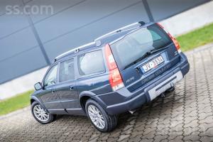 Zils Volvo XC70 2007 Rīga, ar dzinēja tilpumu 2.40 L un nobraukumu 347 tūkst. km par 4490 €, foto 7 vietnē AUTOMOTO.COM.LV