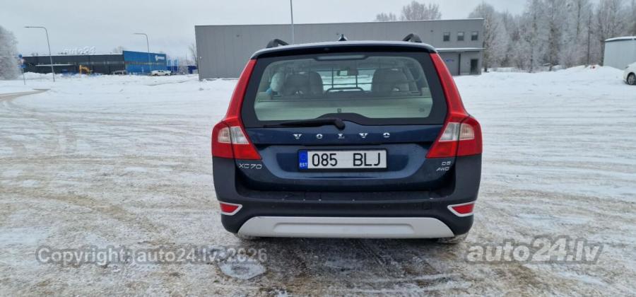 Zils Volvo XC70 2007 Tiri, ar dzinēja tilpumu 2.40 L un nobraukumu 246 tūkst. km par 8500 €, foto 4 vietnē AUTOMOTO.COM.LV