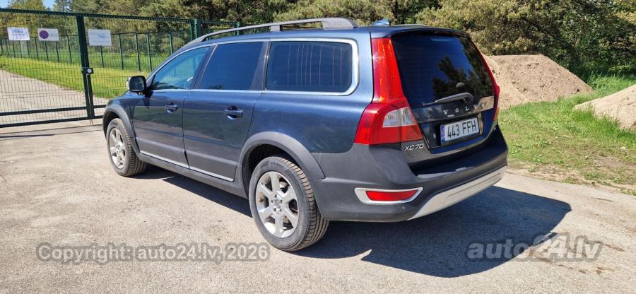 Zils Volvo XC70 2007 Tallina, ar dzinēja tilpumu 2.40 L un nobraukumu 328 tūkst. km par 5999 €, foto 7 vietnē AUTOMOTO.COM.LV