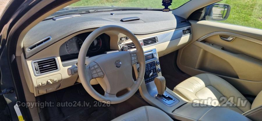 Zils Volvo XC70 2007 Tallina, ar dzinēja tilpumu 2.40 L un nobraukumu 328 tūkst. km par 5999 €, foto 8 vietnē AUTOMOTO.COM.LV