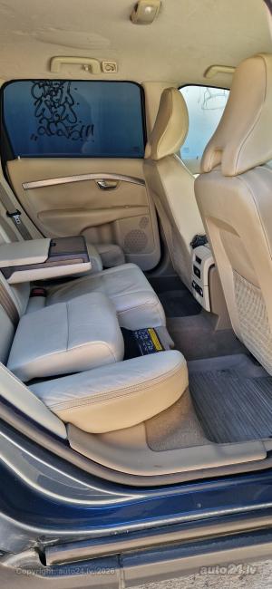Zils Volvo XC70 2007 Tallina, ar dzinēja tilpumu 2.40 L un nobraukumu 328 tūkst. km par 5999 €, foto 15 vietnē AUTOMOTO.COM.LV