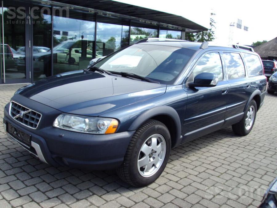 Blue Volvo XC70 2007 in Riga, with an engine capacity of 2.40 L and mileage of 214 thousand km for 7000 €, photo 1 on AUTOMOTO.COM.LV