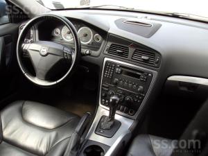 Blue Volvo XC70 2007 in Riga, with an engine capacity of 2.40 L and mileage of 214 thousand km for 7000 €, photo 7 on AUTOMOTO.COM.LV