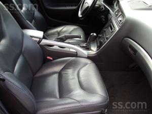 Blue Volvo XC70 2007 in Riga, with an engine capacity of 2.40 L and mileage of 214 thousand km for 7000 €, photo 8 on AUTOMOTO.COM.LV