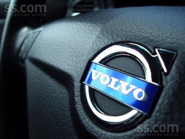 Blue Volvo XC70 2007 in Riga, with an engine capacity of 2.40 L and mileage of 214 thousand km for 7000 €, photo 10 on AUTOMOTO.COM.LV