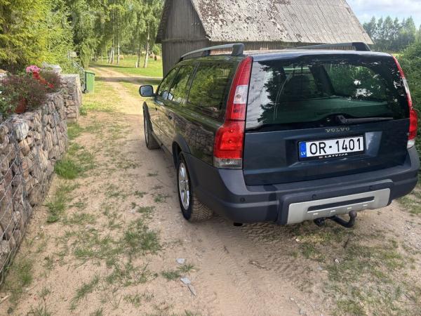 Blue Volvo XC70 2007 in Jelgava, with an engine capacity of 2.40 L and mileage of 330 thousand km for 4290 €, photo 3 on AUTOMOTO.COM.LV