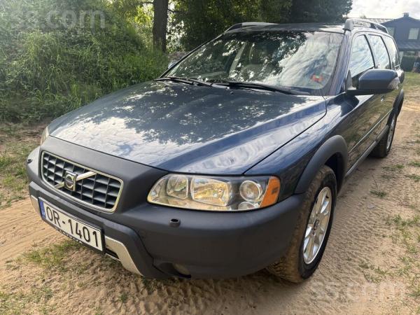Blue Volvo XC70 2007 in Jelgava, with an engine capacity of 2.40 L and mileage of 330 thousand km for 4290 €, photo 4 on AUTOMOTO.COM.LV