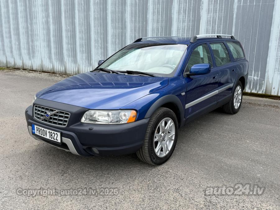 Blue Volvo XC70 2007 in Paide, with an engine capacity of 2.40 L and mileage of 299 thousand km for 6390 €, photo 1 on AUTOMOTO.COM.LV