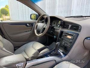 Blue Volvo XC70 2007 in Paide, with an engine capacity of 2.40 L and mileage of 299 thousand km for 6390 €, photo 12 on AUTOMOTO.COM.LV