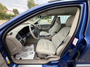Blue Volvo XC70 2007 in Paide, with an engine capacity of 2.40 L and mileage of 299 thousand km for 6390 €, photo 17 on AUTOMOTO.COM.LV