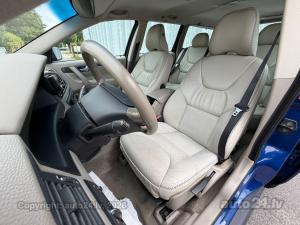Blue Volvo XC70 2007 in Paide, with an engine capacity of 2.40 L and mileage of 299 thousand km for 6390 €, photo 18 on AUTOMOTO.COM.LV