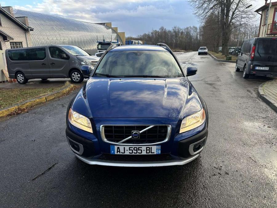 Zils Volvo XC70 2008 Tauragė, ar dzinēja tilpumu 2.40 L un nobraukumu 266 tūkst. km par 4700 €, foto 3 vietnē AUTOMOTO.COM.LV