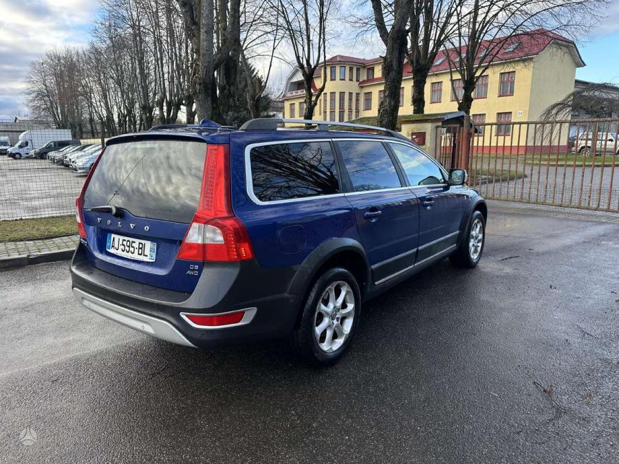 Zils Volvo XC70 2008 Tauragė, ar dzinēja tilpumu 2.40 L un nobraukumu 266 tūkst. km par 4700 €, foto 5 vietnē AUTOMOTO.COM.LV