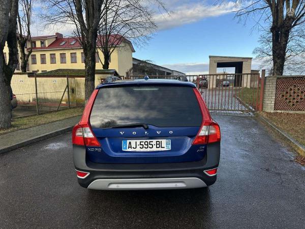 Zils Volvo XC70 2008 Tauragė, ar dzinēja tilpumu 2.40 L un nobraukumu 266 tūkst. km par 4700 €, foto 6 vietnē AUTOMOTO.COM.LV