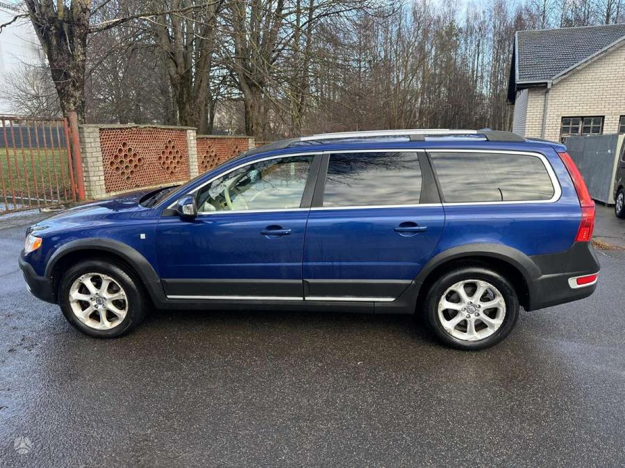 Zils Volvo XC70 2008 Tauragė, ar dzinēja tilpumu 2.40 L un nobraukumu 266 tūkst. km par 4700 €, foto 7 vietnē AUTOMOTO.COM.LV