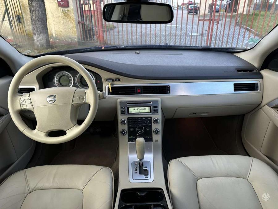 Zils Volvo XC70 2008 Tauragė, ar dzinēja tilpumu 2.40 L un nobraukumu 266 tūkst. km par 4700 €, foto 11 vietnē AUTOMOTO.COM.LV