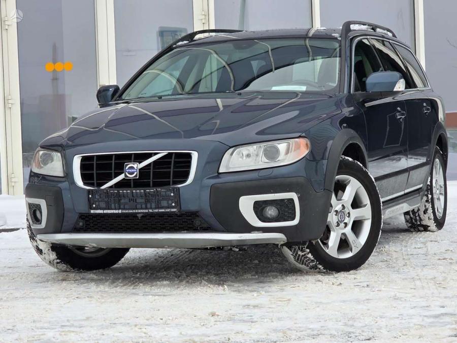 Blue Volvo XC70 2008 in Vilnius, with an engine capacity of 2.40 L and mileage of 272 thousand km for 7450 €, photo 4 on AUTOMOTO.COM.LV