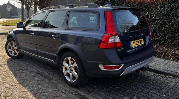 Zils Volvo XC70 2008 Utena, ar dzinēja tilpumu 2.40 L un nobraukumu 270 tūkst. km par 6300 €, foto 6 vietnē AUTOMOTO.COM.LV
