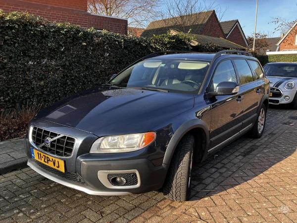 Zils Volvo XC70 2008 Utena, ar dzinēja tilpumu 2.40 L un nobraukumu 270 tūkst. km par 6300 €, foto 9 vietnē AUTOMOTO.COM.LV