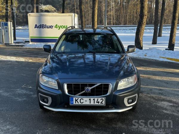 Blue Volvo XC70 2008 in Riga, with an engine capacity of 2.40 L and mileage of 430 thousand km for 4799 €, photo 2 on AUTOMOTO.COM.LV