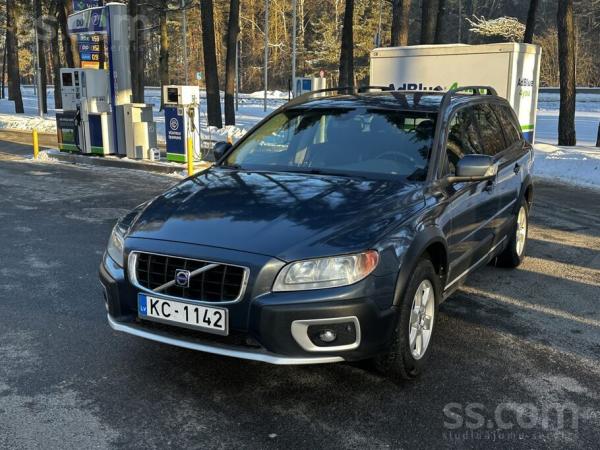 Blue Volvo XC70 2008 in Riga, with an engine capacity of 2.40 L and mileage of 430 thousand km for 4799 €, photo 5 on AUTOMOTO.COM.LV