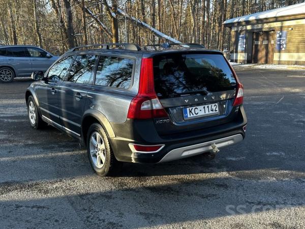 Blue Volvo XC70 2008 in Riga, with an engine capacity of 2.40 L and mileage of 430 thousand km for 4799 €, photo 6 on AUTOMOTO.COM.LV
