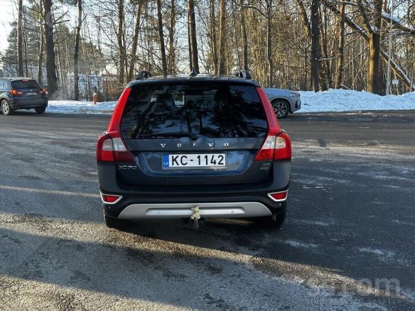 Blue Volvo XC70 2008 in Riga, with an engine capacity of 2.40 L and mileage of 430 thousand km for 4799 €, photo 7 on AUTOMOTO.COM.LV