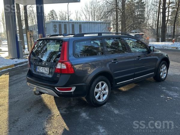 Blue Volvo XC70 2008 in Riga, with an engine capacity of 2.40 L and mileage of 430 thousand km for 4799 €, photo 10 on AUTOMOTO.COM.LV