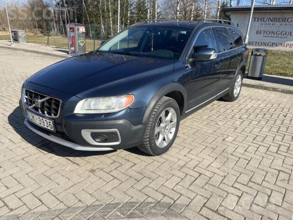 Blue Volvo XC70 2008 in Rezekne, with an engine capacity of 2.40 L and mileage of 233 thousand km for 5700 €, photo 4 on AUTOMOTO.COM.LV