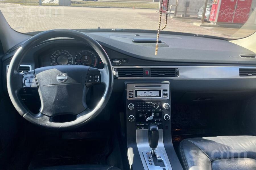 Zils Volvo XC70 2008 Rēzekne, ar dzinēja tilpumu 2.40 L un nobraukumu 233 tūkst. km par 5700 €, foto 6 vietnē AUTOMOTO.COM.LV
