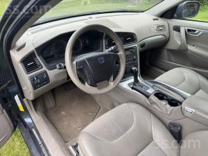 Zils Volvo XC70 2008 Rīga, ar dzinēja tilpumu 2.50 L un nobraukumu 215 tūkst. km par 4490 €, foto 5 vietnē AUTOMOTO.COM.LV