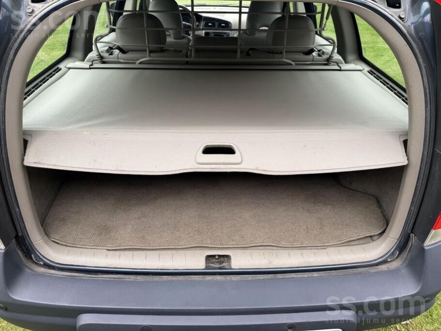 Zils Volvo XC70 2008 Rīga, ar dzinēja tilpumu 2.50 L un nobraukumu 215 tūkst. km par 4490 €, foto 6 vietnē AUTOMOTO.COM.LV