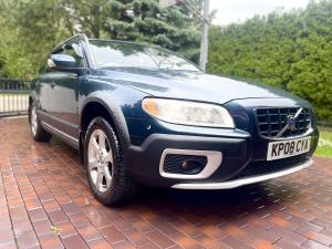 Blue Volvo XC70 2008 in Siauliai, with an engine capacity of 2.40 L and mileage of 225 thousand km for 2950 €, photo 4 on AUTOMOTO.COM.LV
