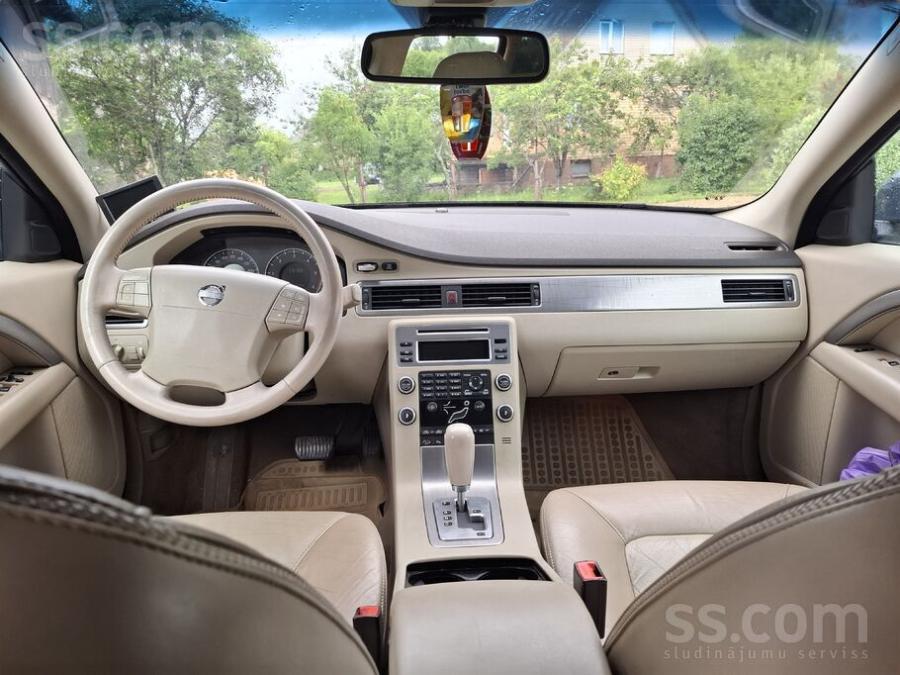 Zils Volvo XC70 2008 Aizkraukle, ar dzinēja tilpumu 2.40 L un nobraukumu 278 tūkst. km par 4800 €, foto 6 vietnē AUTOMOTO.COM.LV