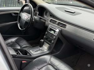 Blue Volvo XC70 2009 in Vilnius, with an engine capacity of 2.40 L and mileage of 395 thousand km for 3600 €, photo 14 on AUTOMOTO.COM.LV