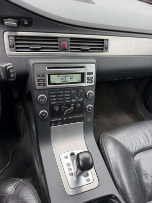 Blue Volvo XC70 2009 in Vilnius, with an engine capacity of 2.40 L and mileage of 395 thousand km for 3600 €, photo 15 on AUTOMOTO.COM.LV