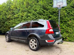 Blue Volvo XC70 2009 in Riga, with an engine capacity of 2.40 L and mileage of 296 thousand km for 7000 €, photo 4 on AUTOMOTO.COM.LV