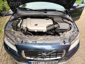 Blue Volvo XC70 2009 in Riga, with an engine capacity of 2.40 L and mileage of 296 thousand km for 7000 €, photo 8 on AUTOMOTO.COM.LV
