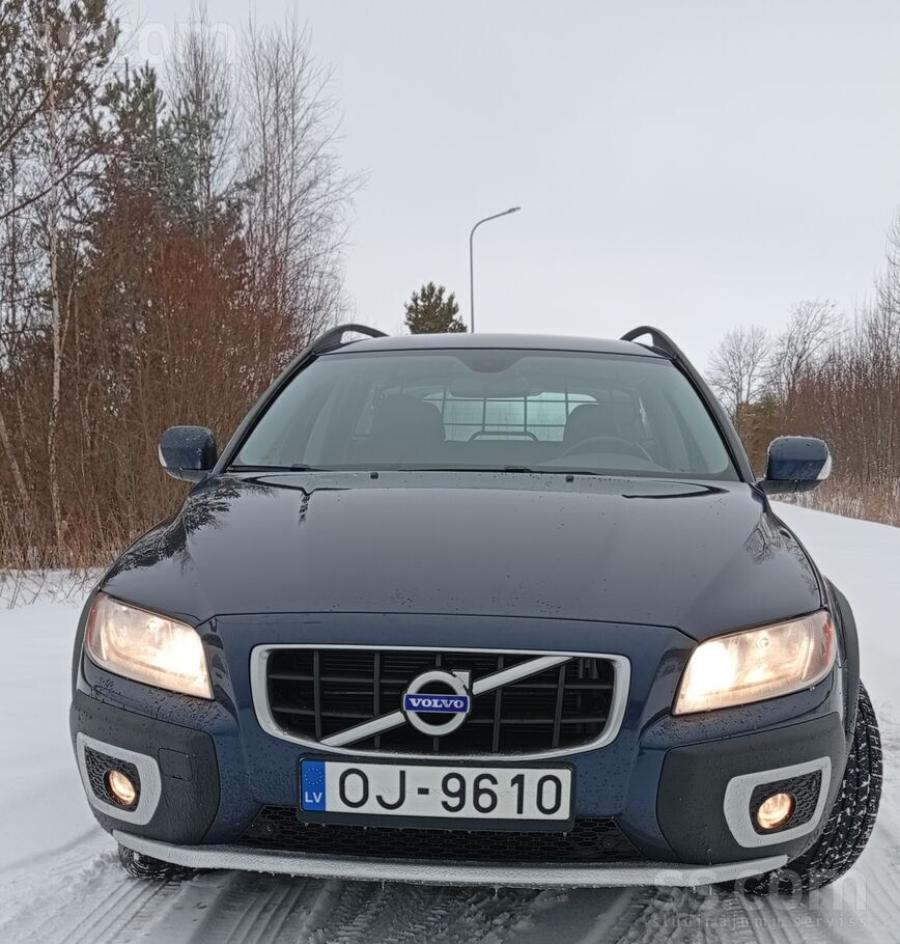 Zils Volvo XC70 2010 Tukums, ar dzinēja tilpumu 2.40 L un nobraukumu 0 tūkst. km par 7100 €, foto 6 vietnē AUTOMOTO.COM.LV