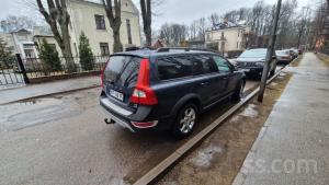 Zils Volvo XC70 2010 Rīga, ar dzinēja tilpumu 2.40 L un nobraukumu 295 tūkst. km par 9300 €, foto 4 vietnē AUTOMOTO.COM.LV