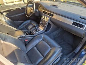 Zils Volvo XC70 2010 Rīga, ar dzinēja tilpumu 2.40 L un nobraukumu 295 tūkst. km par 9300 €, foto 16 vietnē AUTOMOTO.COM.LV
