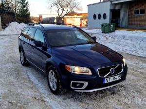 Zils Volvo XC70 2010 Rīga, ar dzinēja tilpumu 2.40 L un nobraukumu 295 tūkst. km par 9300 €, foto 19 vietnē AUTOMOTO.COM.LV