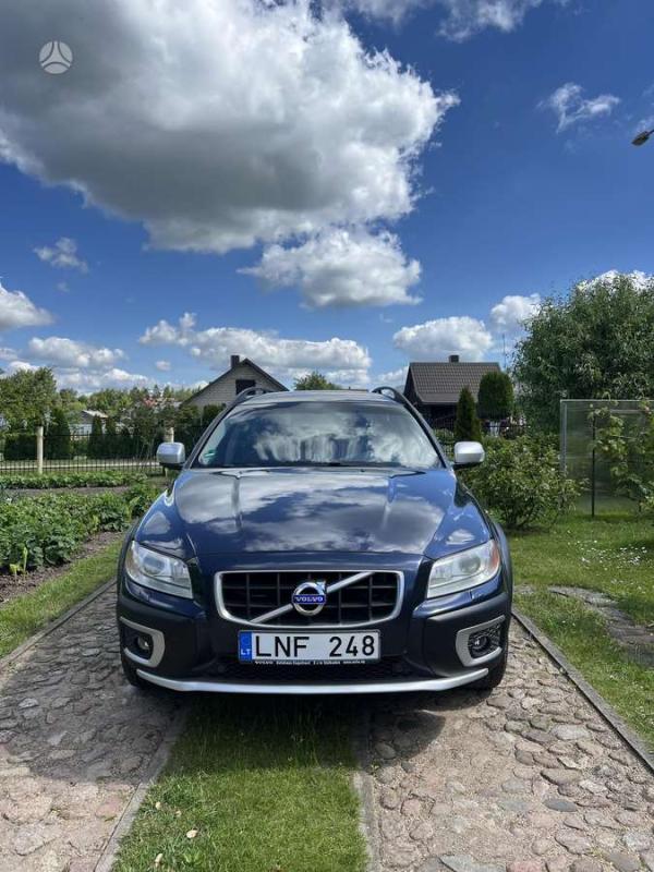 Zils Volvo XC70 2010 Šalčininkai, ar dzinēja tilpumu 2.40 L un nobraukumu 284 tūkst. km par 5400 €, foto 1 vietnē AUTOMOTO.COM.LV