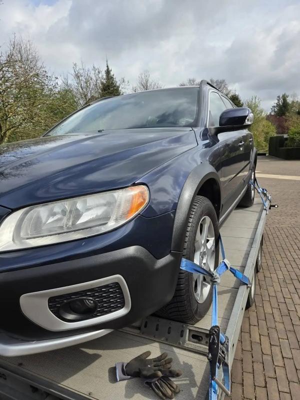 Zils Volvo XC70 2010 Jūrmala, ar dzinēja tilpumu 2.00 L un nobraukumu 340 tūkst. km par 7450 €, foto 1 vietnē AUTOMOTO.COM.LV