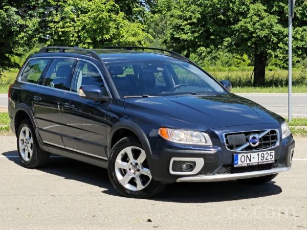 Zils Volvo XC70 2010 Ogre, ar dzinēja tilpumu 2.40 L un nobraukumu 285 tūkst. km par 8470 €, foto 1 vietnē AUTOMOTO.COM.LV